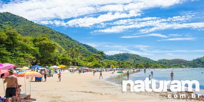 Praia da Enseada Ubatuba 2025: onde ficar, o que fazer